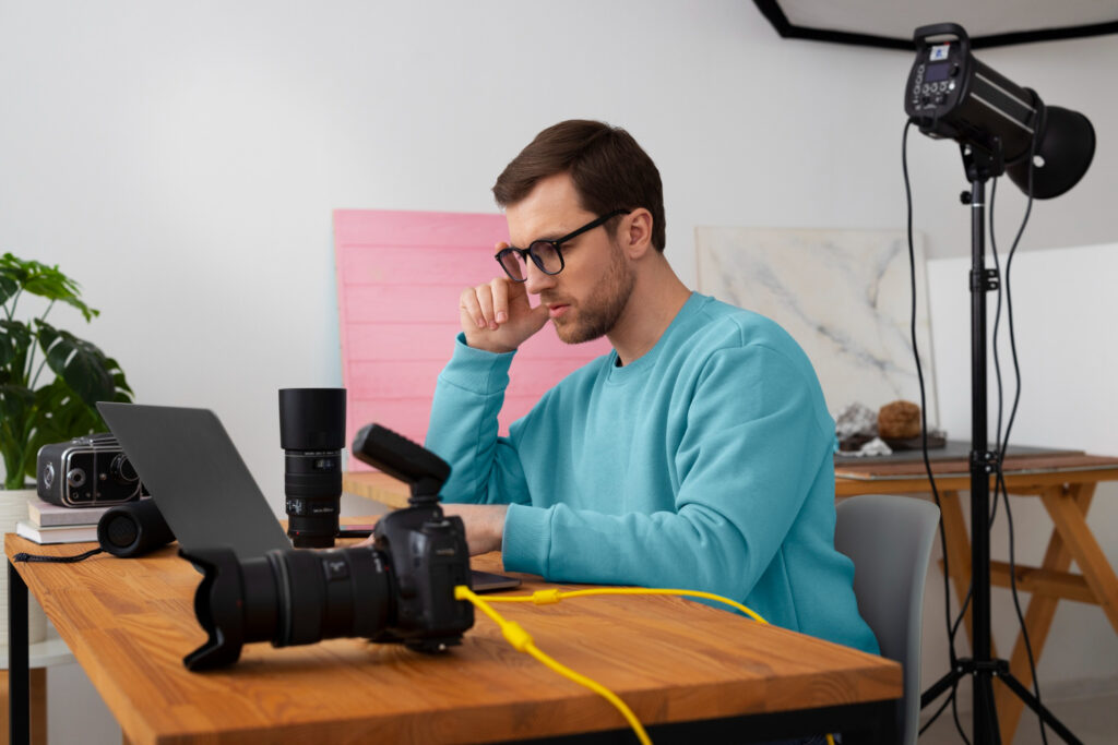 Cara Menjadi Konten Kreator Sukses: Panduan Lengkap dari Nol